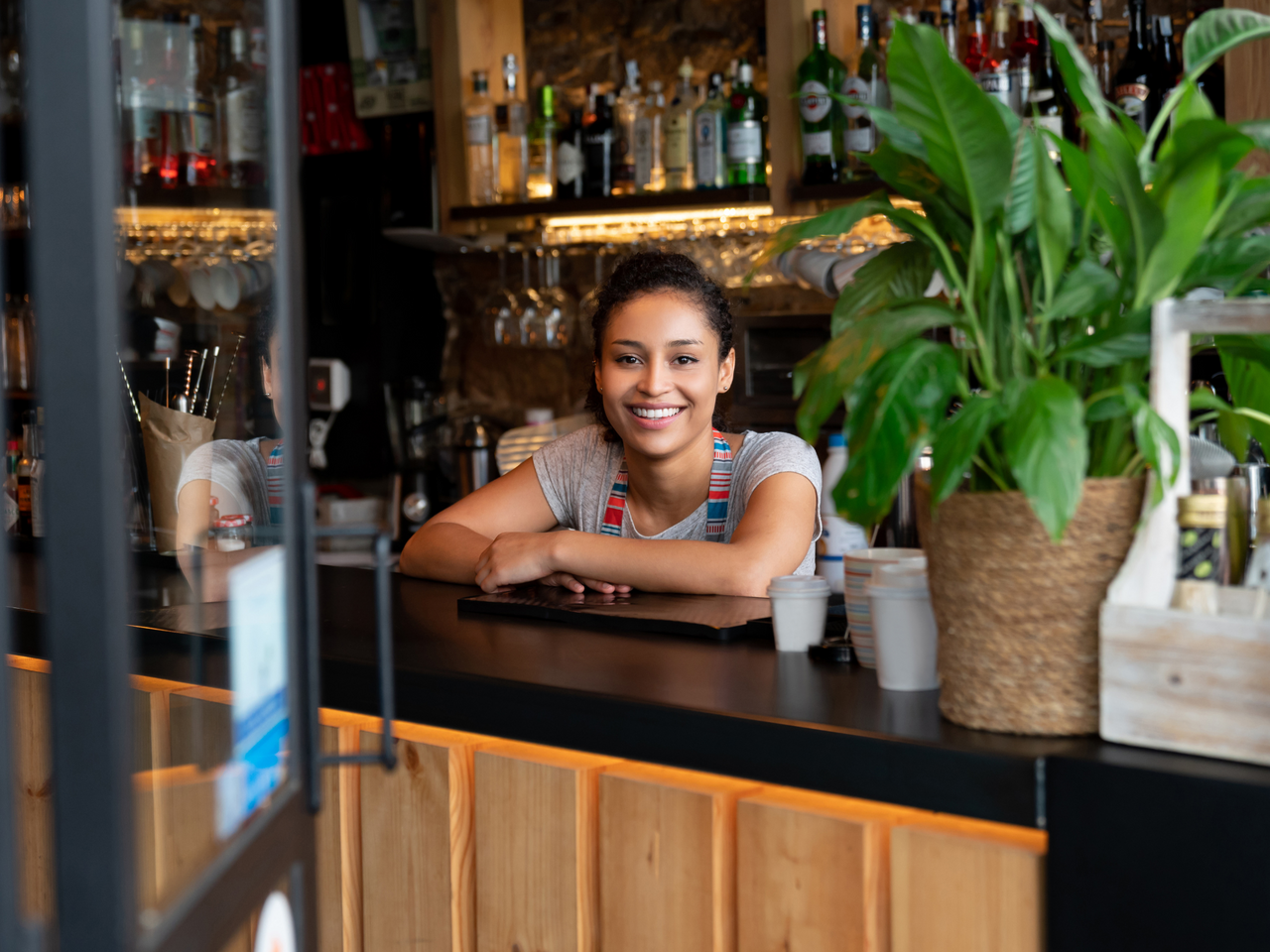 Contact – ICONIC Beverages